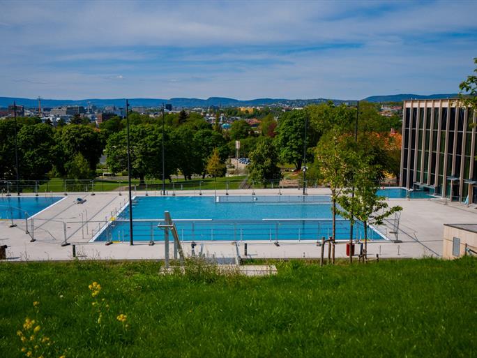 Tøyenbadet Public Bath